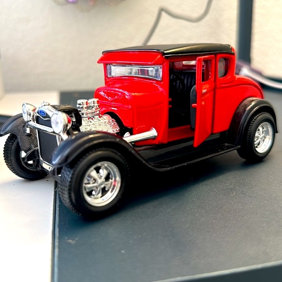 Toys | 1929 Ford Model A Red 124 Scale Diecast Model Car By Maisto ...
